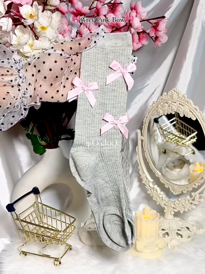 Bow Collections – 4 O'clock